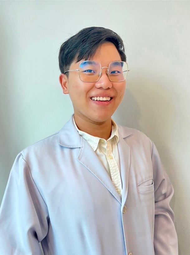 คลินิกทันตกรรม ดูแลด้วยทันตแพทย์ชั้นนำระดับประเทศ | Dentplease Clinic